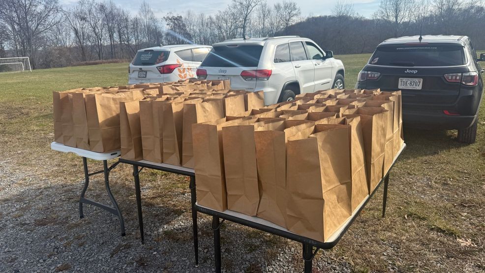 Hundreds receive Thanksgiving meals in Dickenson County amid rising ...