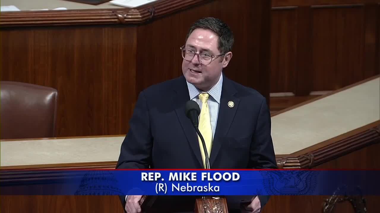 U.S. Rep Mike Flood honors former 10/11 chief meteorologist Ken Siemek ...