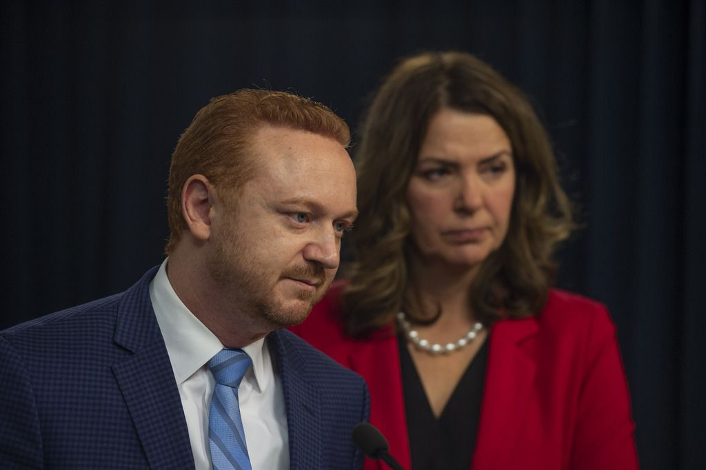 'Jordan Peterson law': Alberta seeks to protect professionals from ...