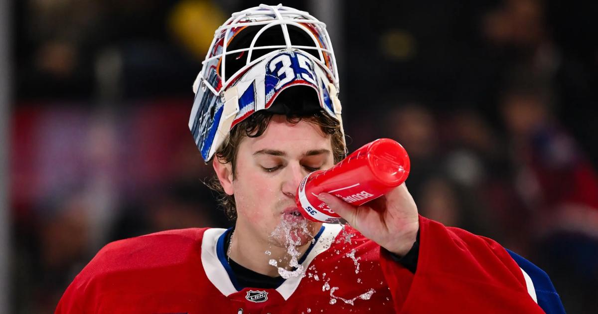 Deux buts rapides… et Martin St-Louis sort Samuel Montembeault du match