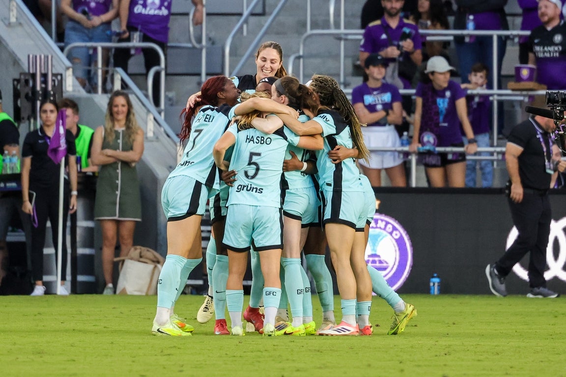 Extraordinary photos from the 2025 NWSL semifinals, in case you missed it