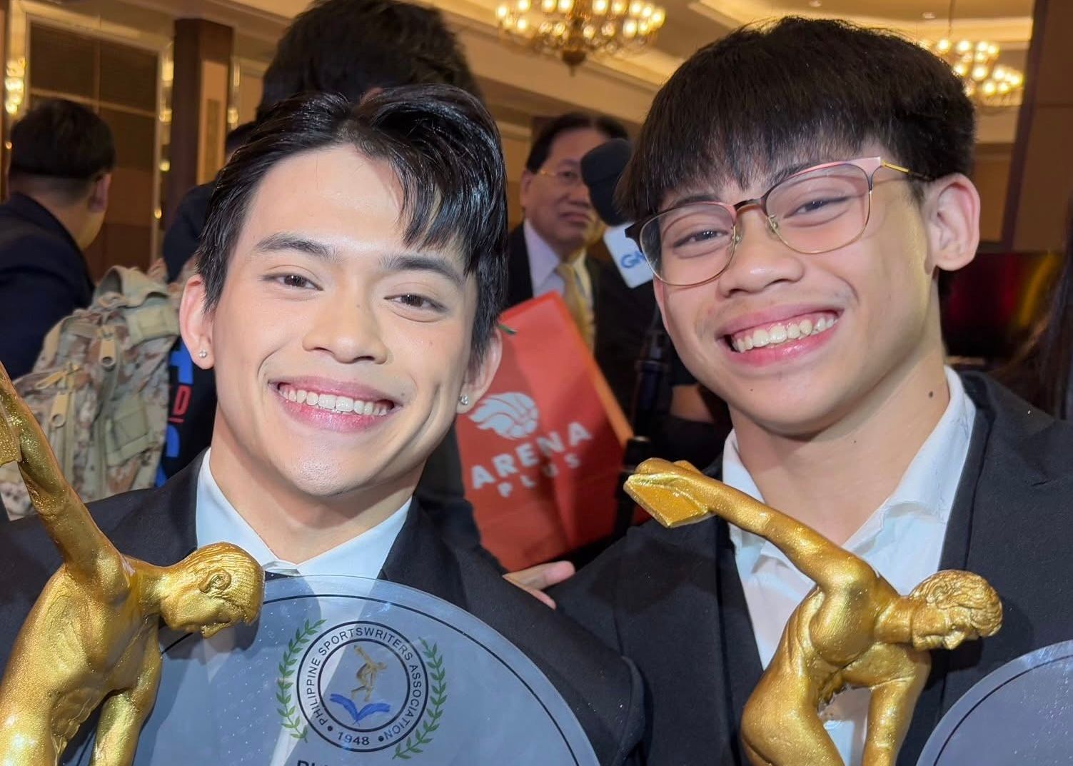 Carlos Yulo all praises for brother Eldrew after qualifying for gold ...