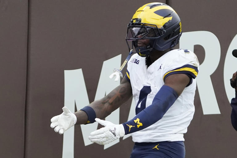Michigan's Andrew Marsh Rated Top 5 Nationally by Pro Football Focus