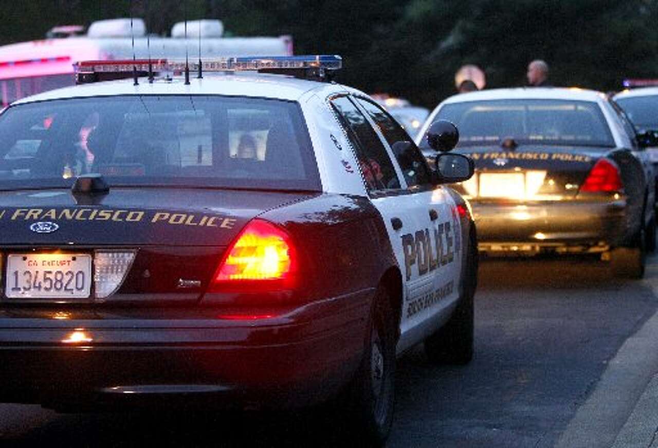 Car theft suspects injured in Nob Hill crash after SFPD pursuit