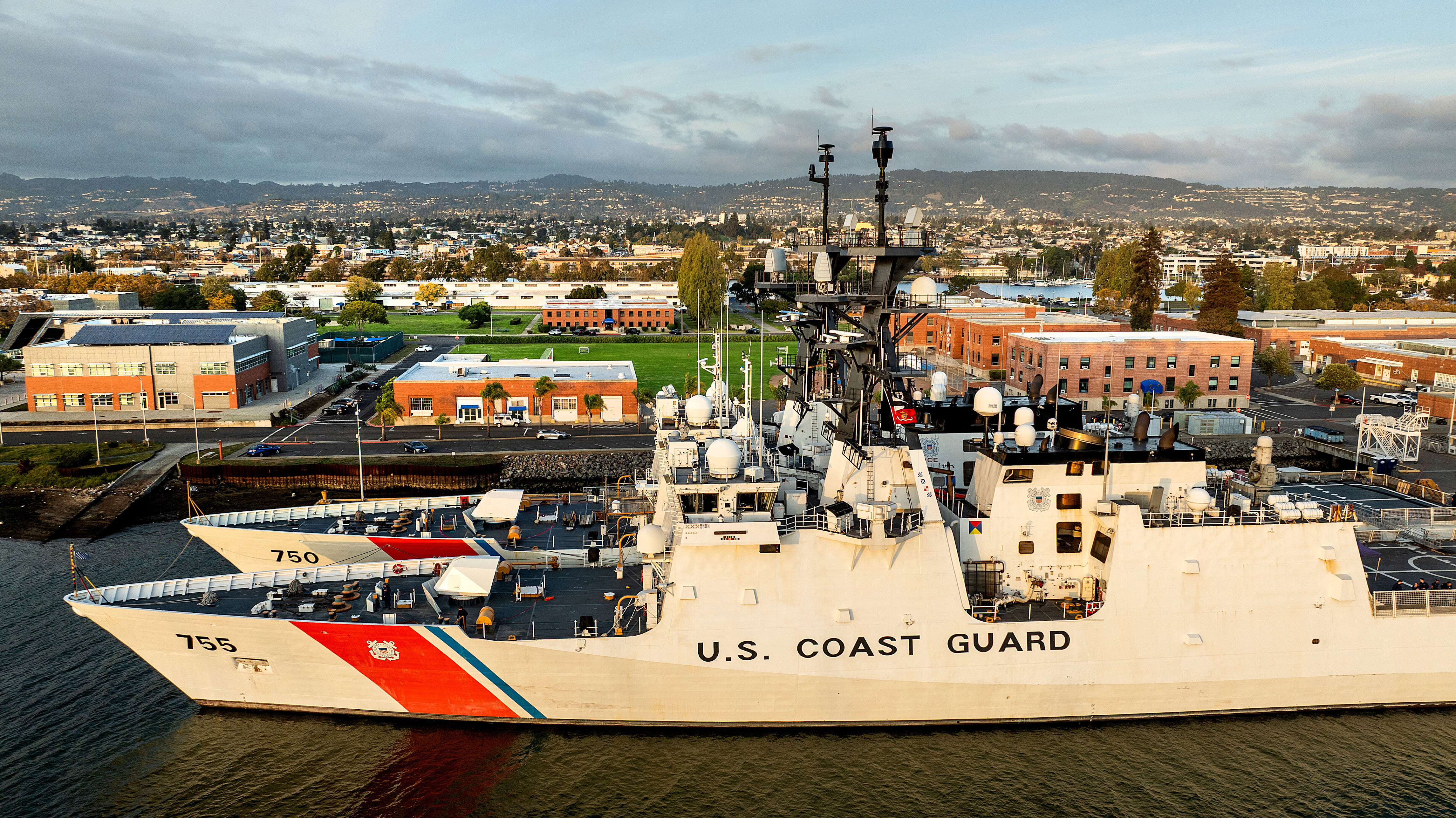 In reversal, Coast Guard again classifies swastikas, nooses as hate symbols