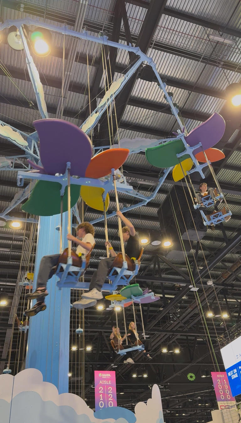 5 of the coolest things I saw at the biggest attractions trade show