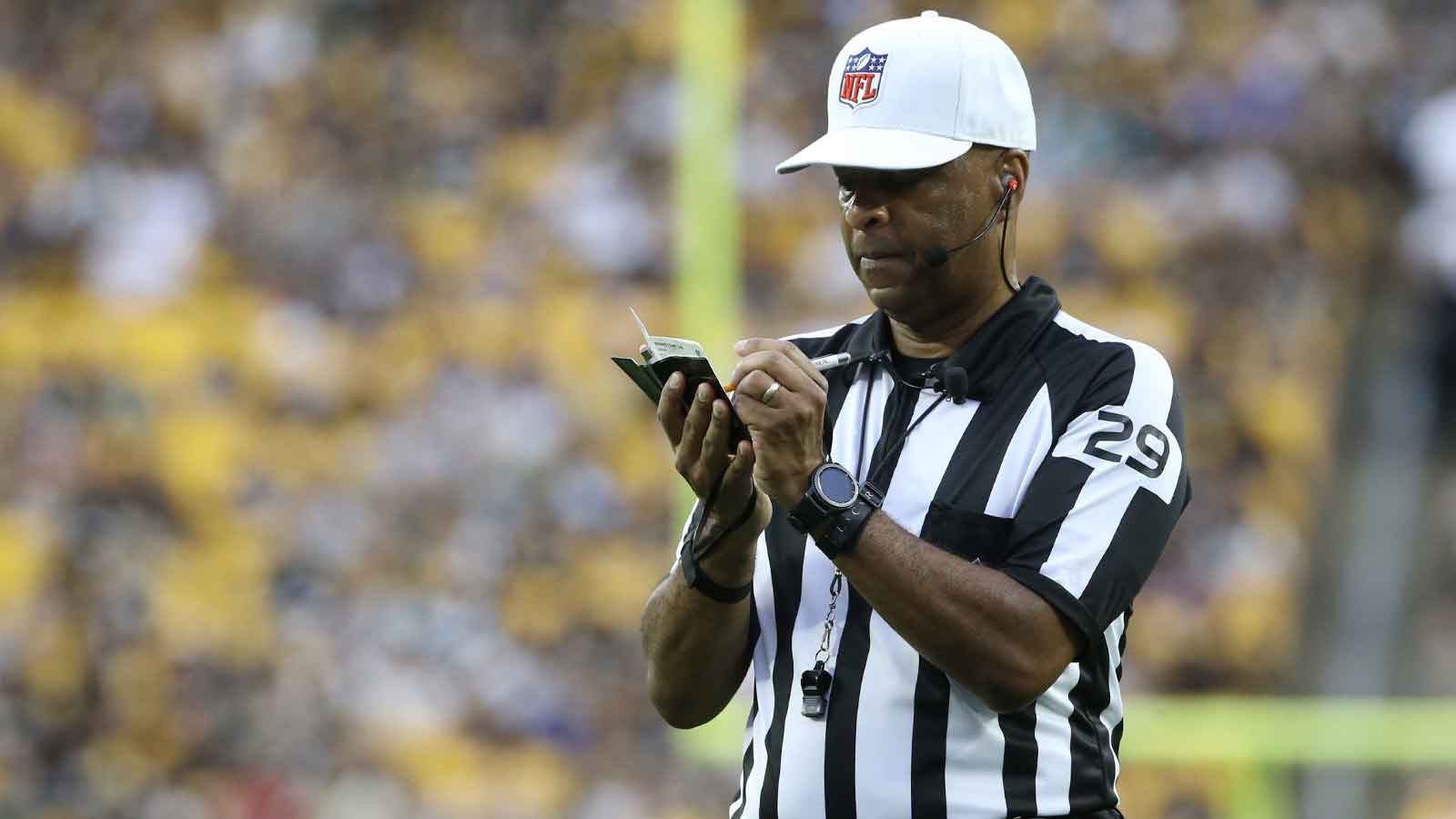 Bills-Texans game loses referee, carted off with leg injury
