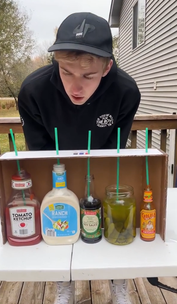 Funny Family Straw Challenge – Who Will Win?