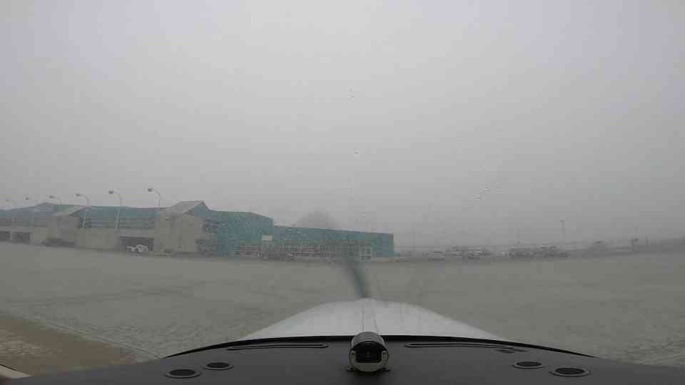 Watch How Pilots Find the Runway When Visibility Drops to Almost Nothing