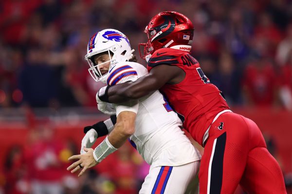 Bills' Josh Allen roughed up, sacked 8 times in loss to Texans