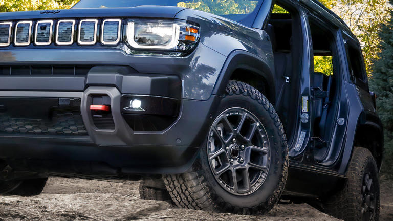 Ranking Jeep SUV models by size for 2026