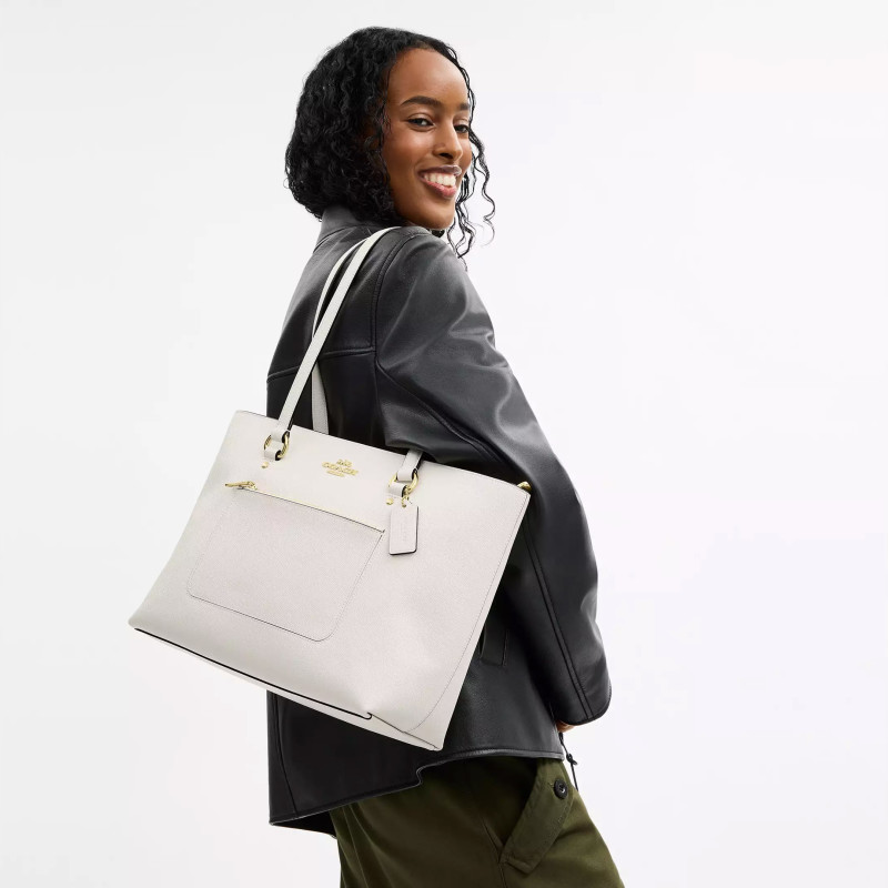 Coach Outlet Has a Leather Tote Bag That ‘Oozes Luxury’ for 44% Off ...