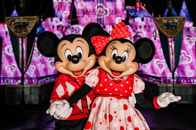 Disneyland After Dark Events Including Sweethearts' Night Announced For ...