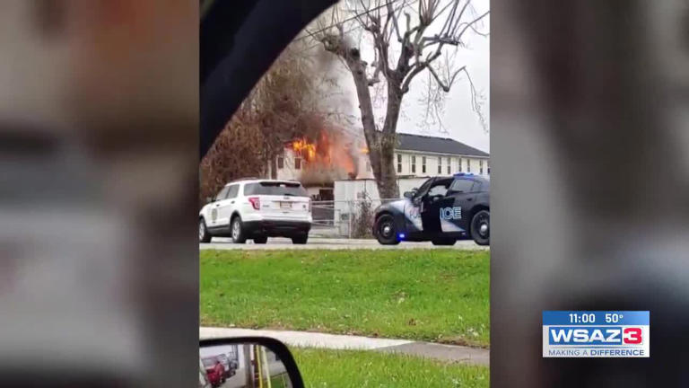 Fire damages Townhome Apartments in Grayson