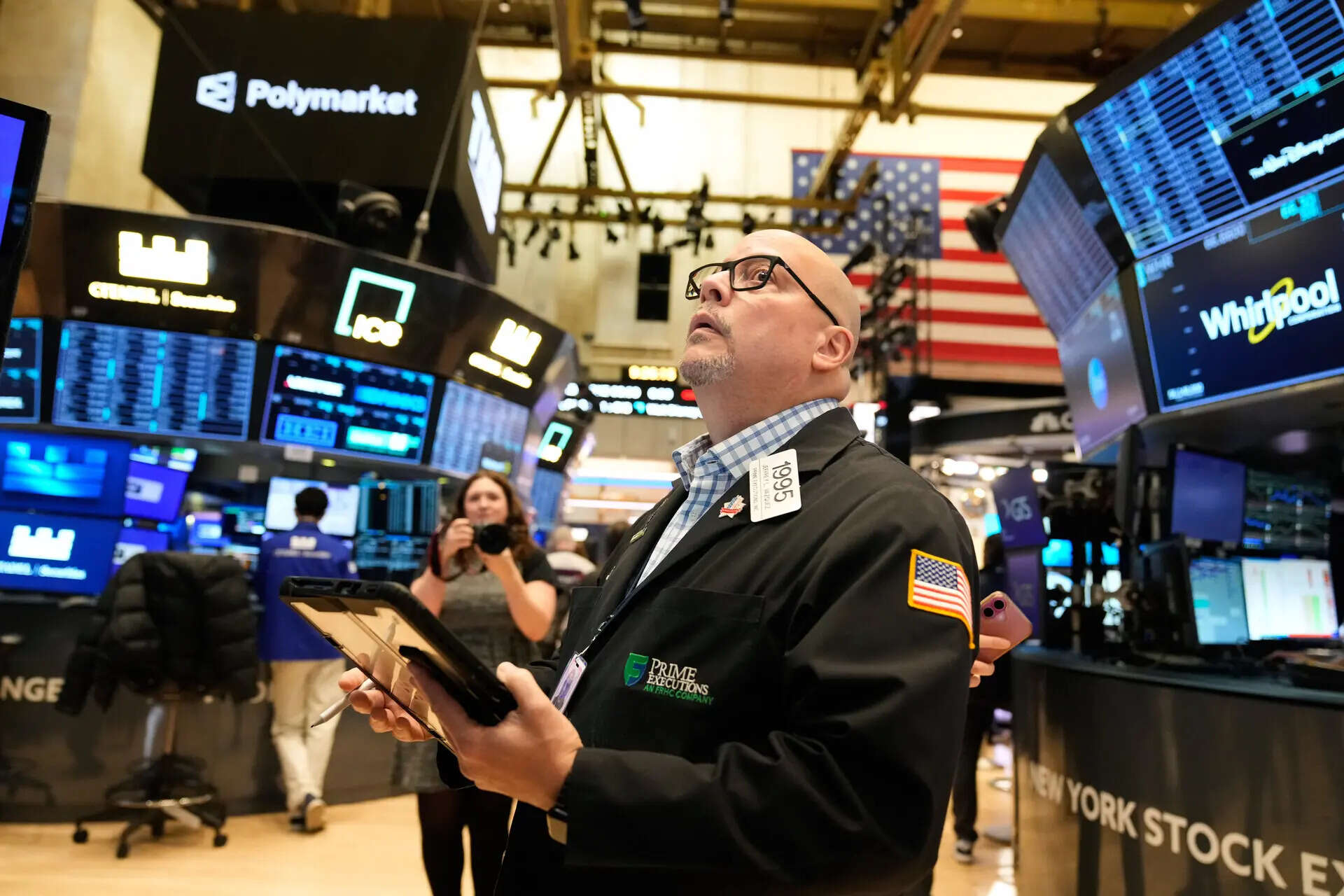 Wall Street crash shaves off $2.7 trillion in one day: Is the AI boom ...