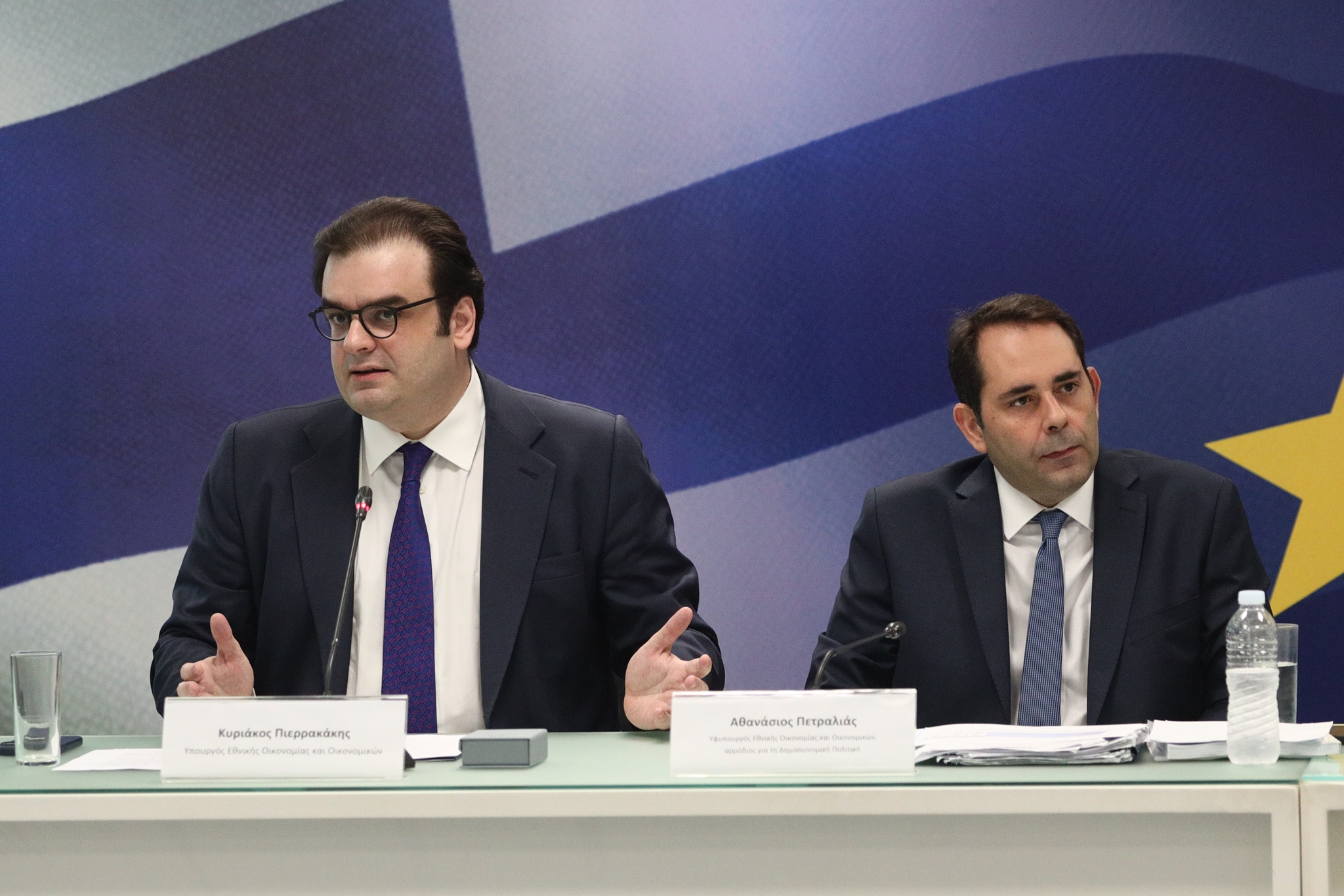 Ακτινογραφία προϋπολογισμού 2026: Τα μεγάλα στοιχήματα, οι βεβαιότητες ...