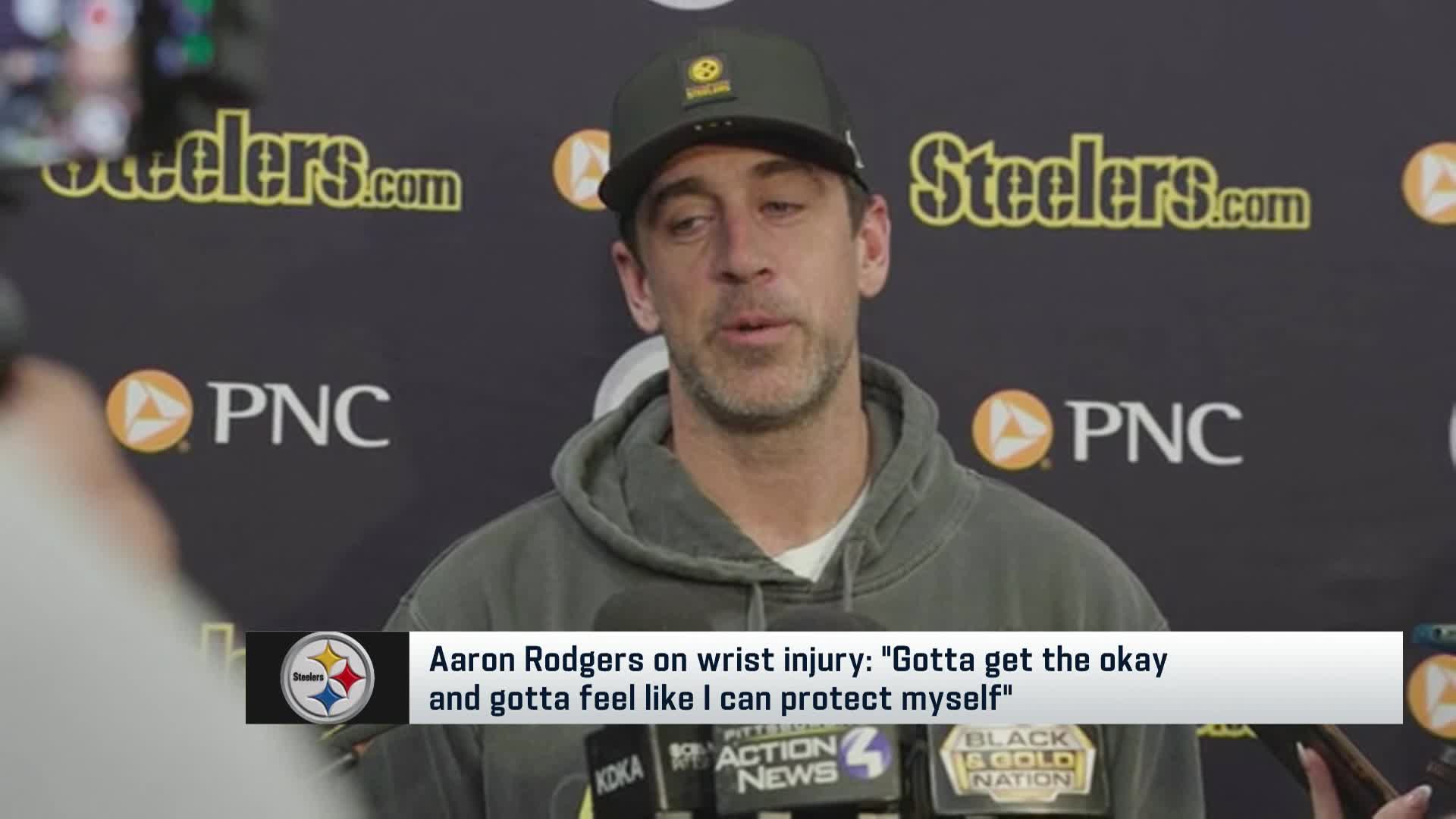 Aaron Rodgers shares update on wrist injury
