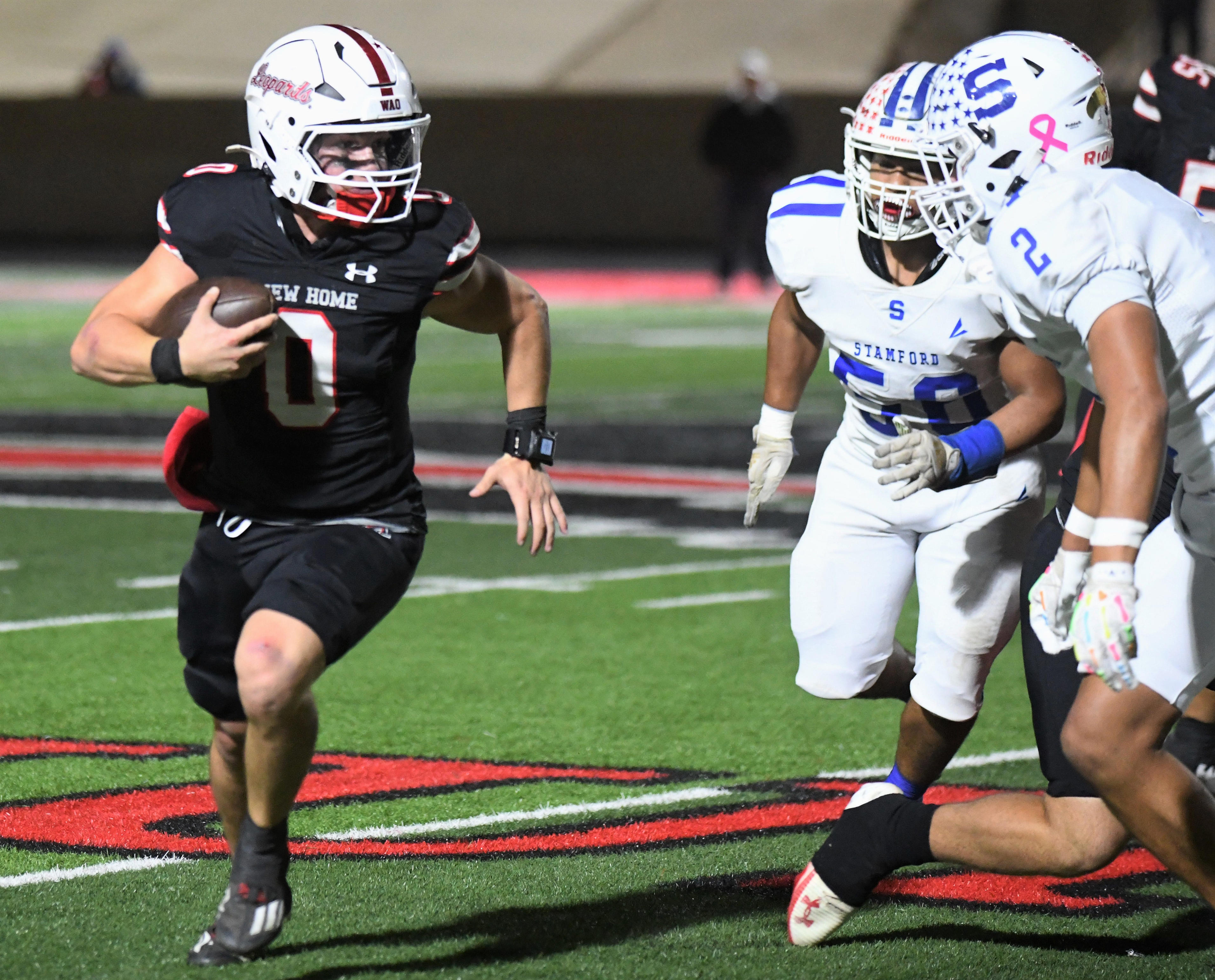 Brayson Beck delivers on promise to lead New Home football past Stamford