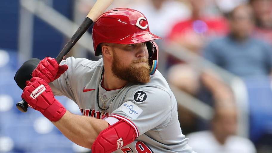 4 Reds who'll survive the non-tender deadline but are only delaying the ...