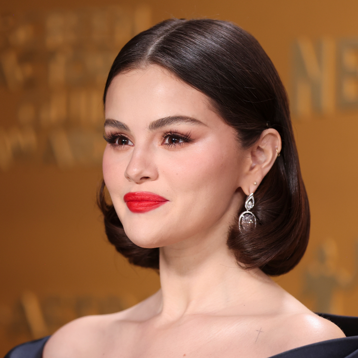 Hate high-maintenance hair? Try the undone 'long bob' for your New Year ...