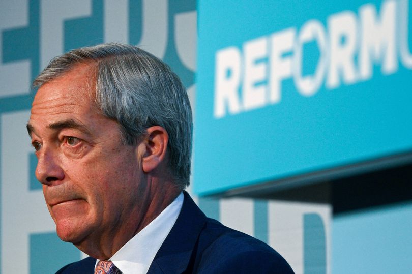 Keir Starmer blasts 'spineless' Nigel Farage after school claims emerge