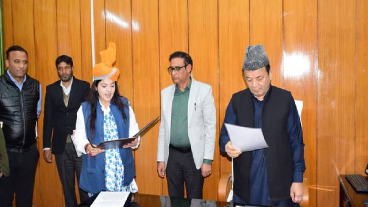 Devyani Rana Takes Oath As Nagrota MLA After BJP’s Big Bypoll Win In ...