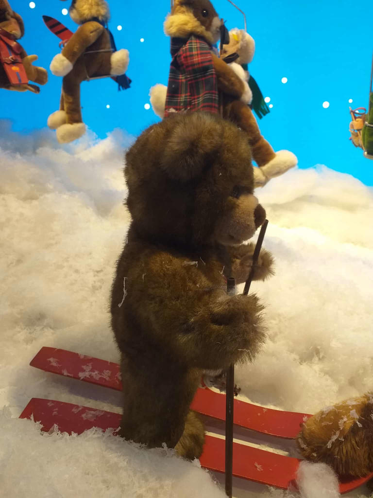 Winterschaufenster in Düsseldorf: Galeria an der Kö lässt Kinderaugen ...