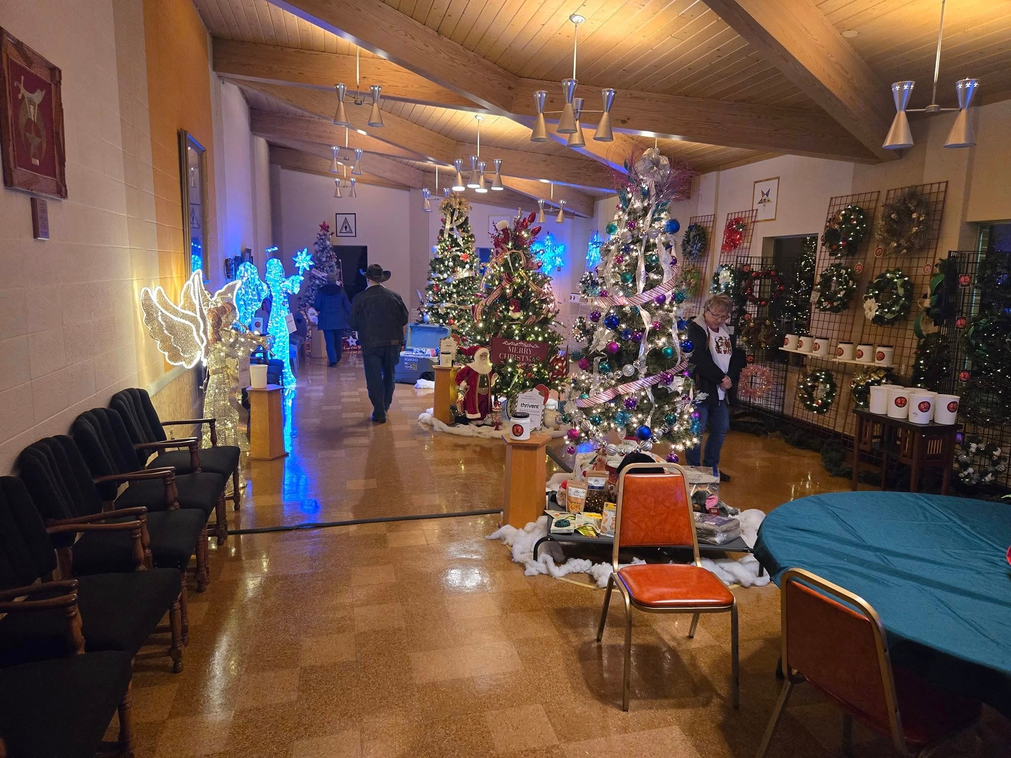What makes Feztival of Trees a must-see holiday tradition in Wisconsin ...