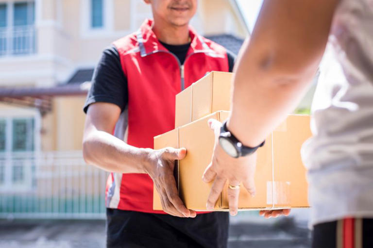 Online shoppers facing new customs charges on cheaper parcels from next ...