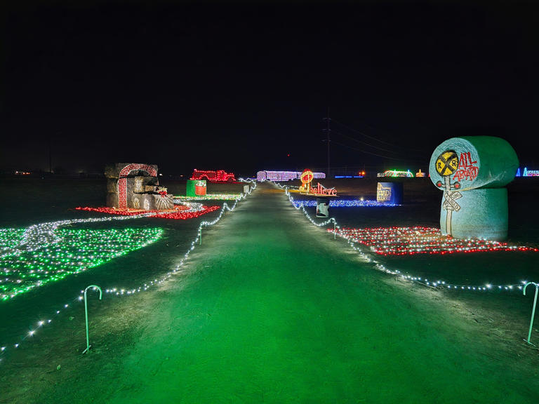 Amarillo Lights at Maxwell’s opens sixth season with more than 1M lights