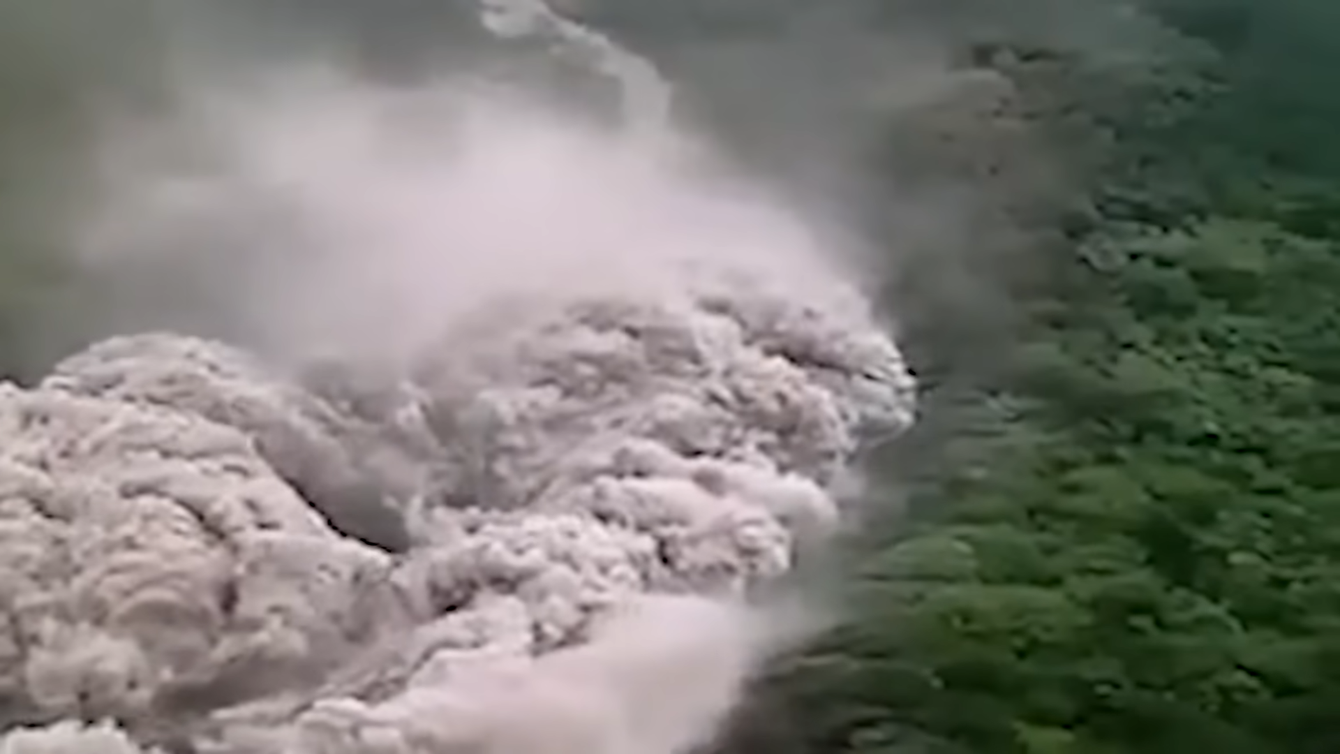 The Night Mount Unzen Sent a 57-Meter Wall of Water Into Japan