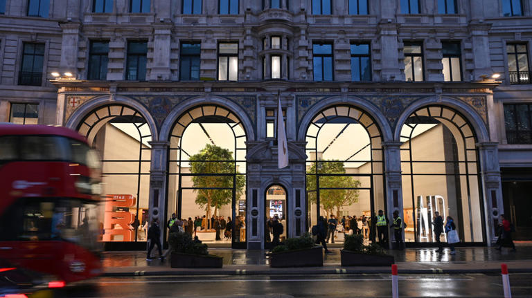 Apple Announces Black Friday 2025 Shopping Event: Here Are All The Deals