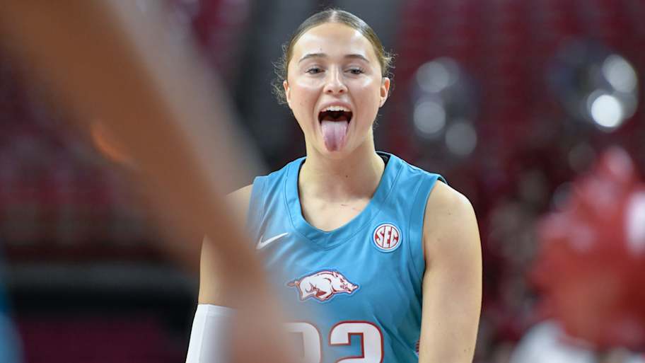 Razorback Report: Arkansas women's basketball dominates Little Rock