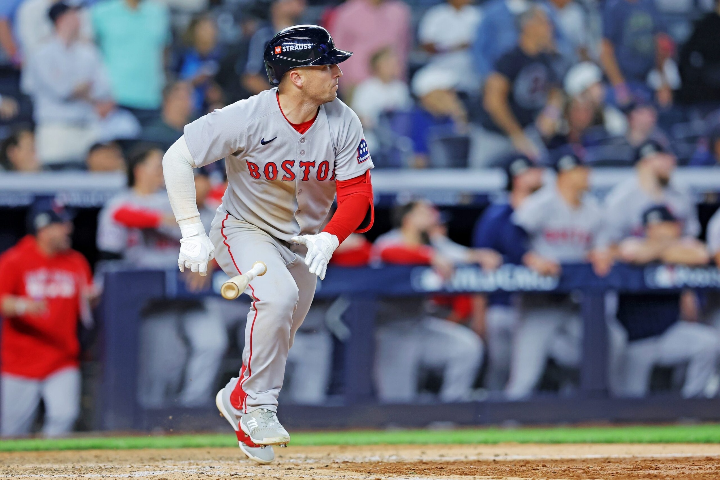 Jeff Passan: 'Blue Jays very much in the mix for Alex Bregman'