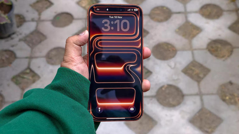 Apple iPhone 17 Pro Max review: A big leap in Power, Cameras and ...