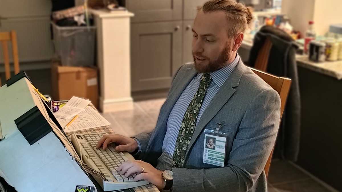 I used ChatGPT to turn my old laptop into an Alien RPG MUTHUR terminal