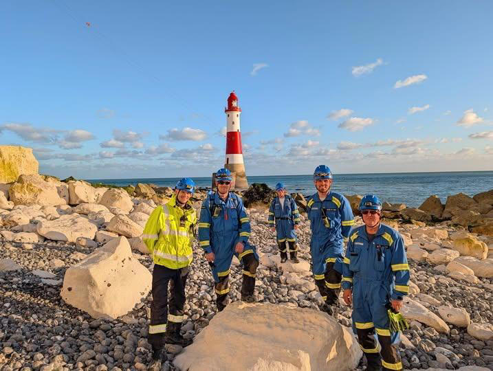 Army bomb disposal unit called to deal with unexploded WW2 naval shell ...