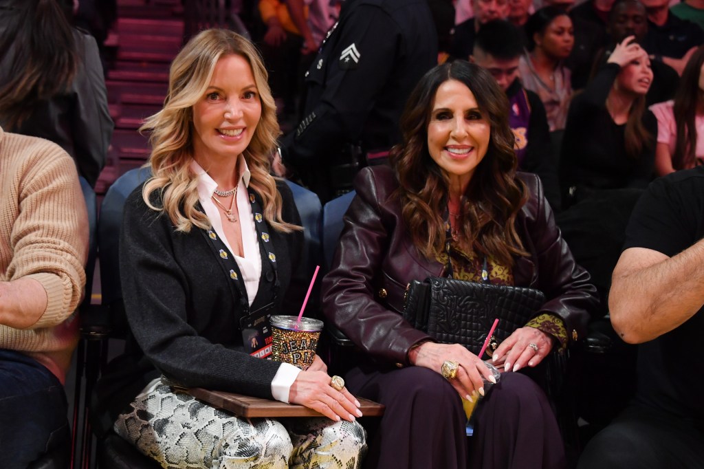 Jesse Buss eviscerates sister Jeanie and exposes Lakers dysfunction ...