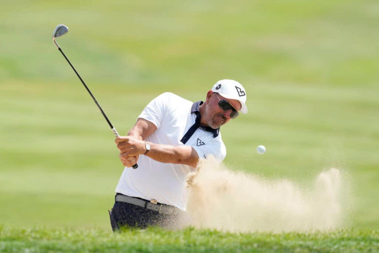 Simple Phil Mickelson trick helps weekend golfers hit a controlled draw ...