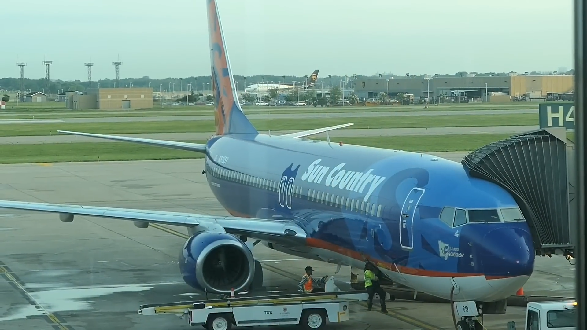 What they don’t tell you about Sun Country Airlines’ low-cost model