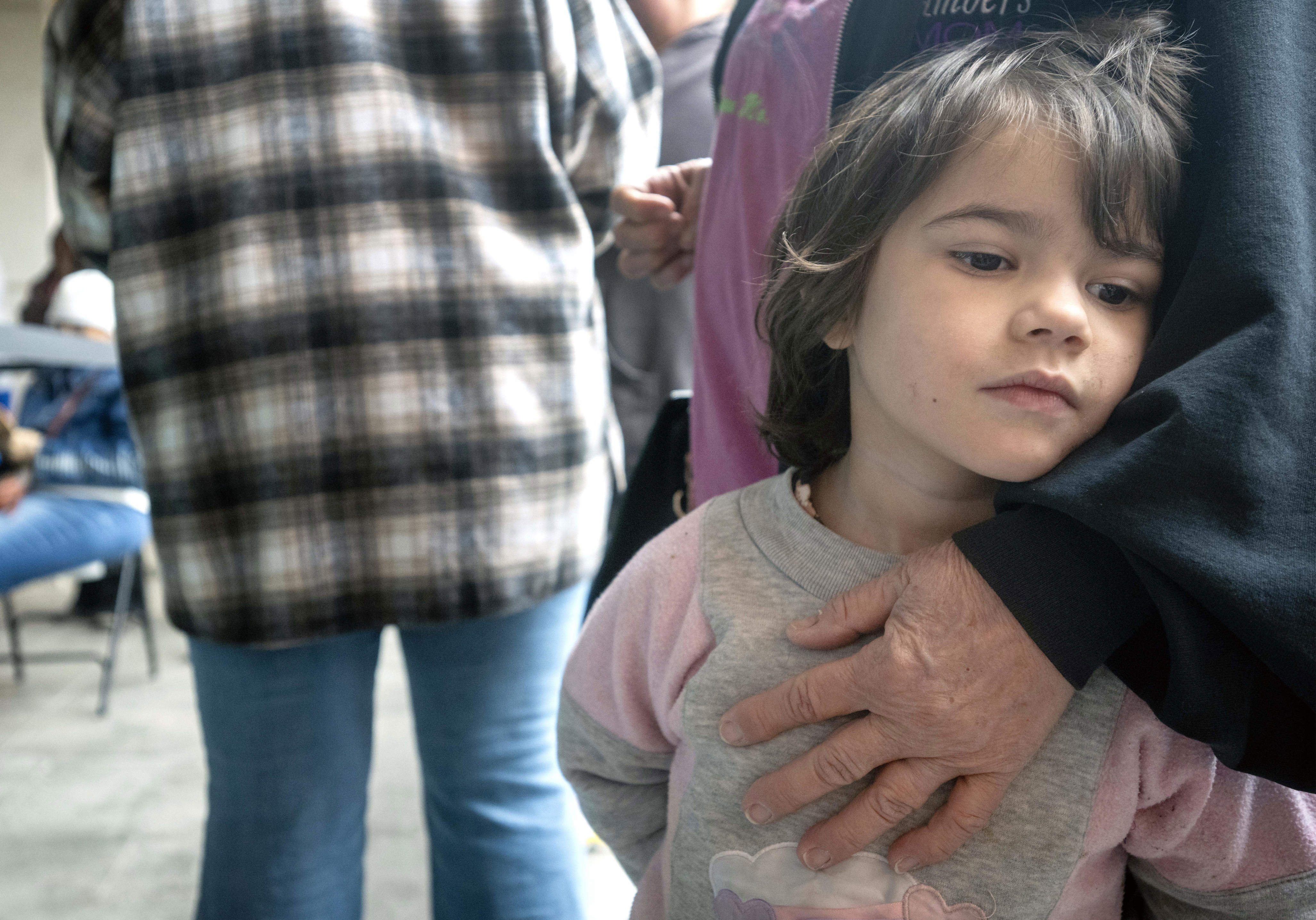 Food lines grow as SNAP delay, rising costs stretch KC families in ...