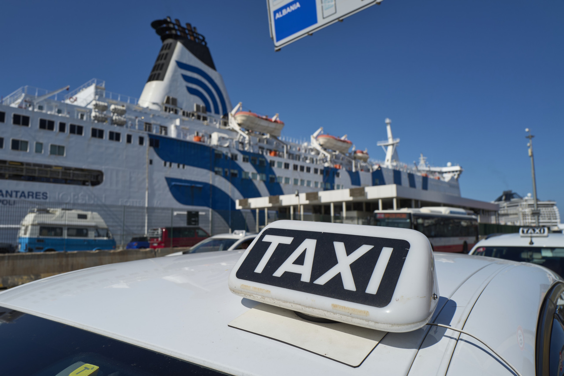The world’s least and most expensive taxi rides, ranked