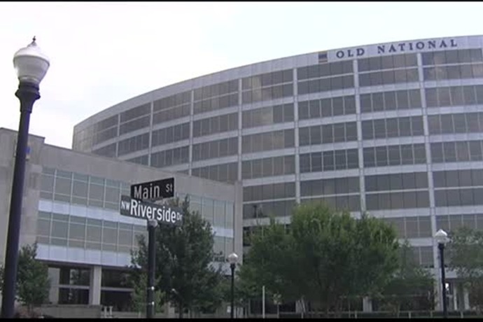 Remembering the fall of Evansville’s Old National Bank building