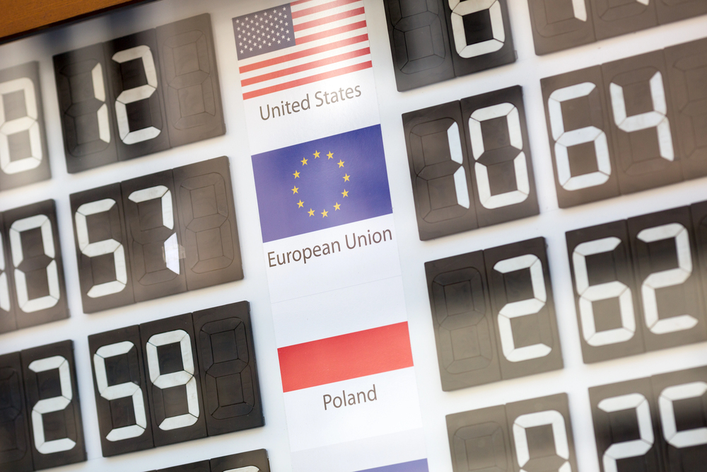 How To Save On Currency Exchange Fees