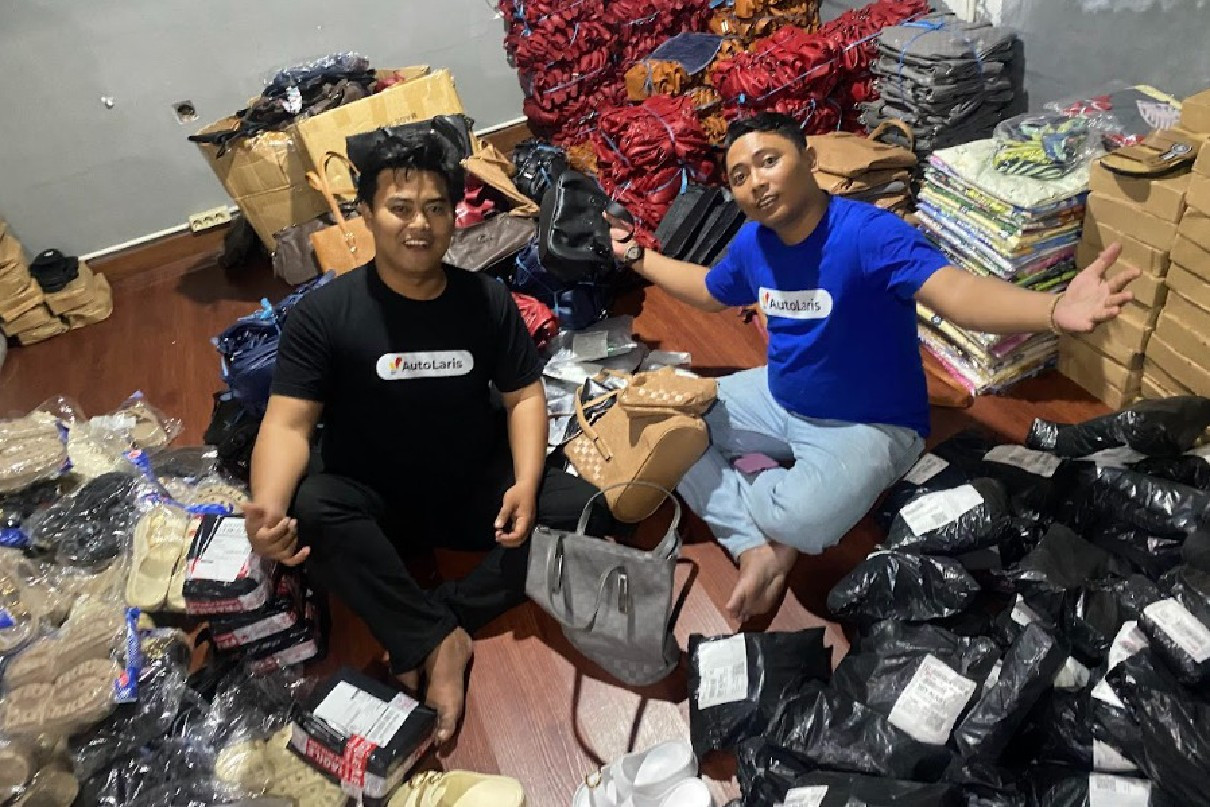 Persaingan E-Commerce Ketat, AutoLaris–AutoStock Tawarkan Solusi ...