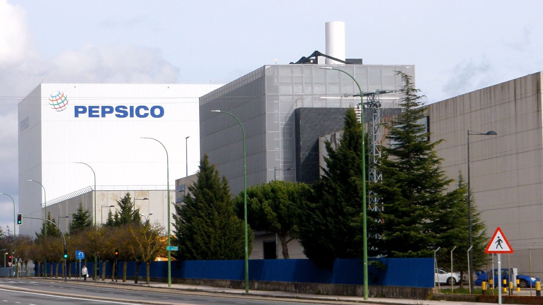 Pepsi closes six U.S. factories and lays off 1,850 workers