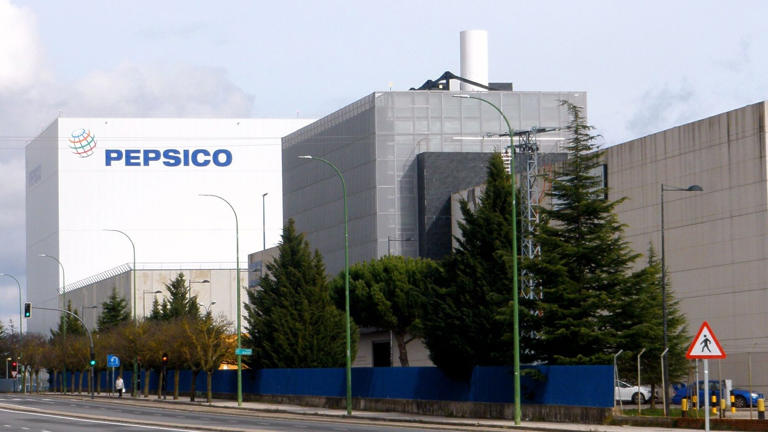 Pepsi closes six U.S. factories and lays off 1,850 workers