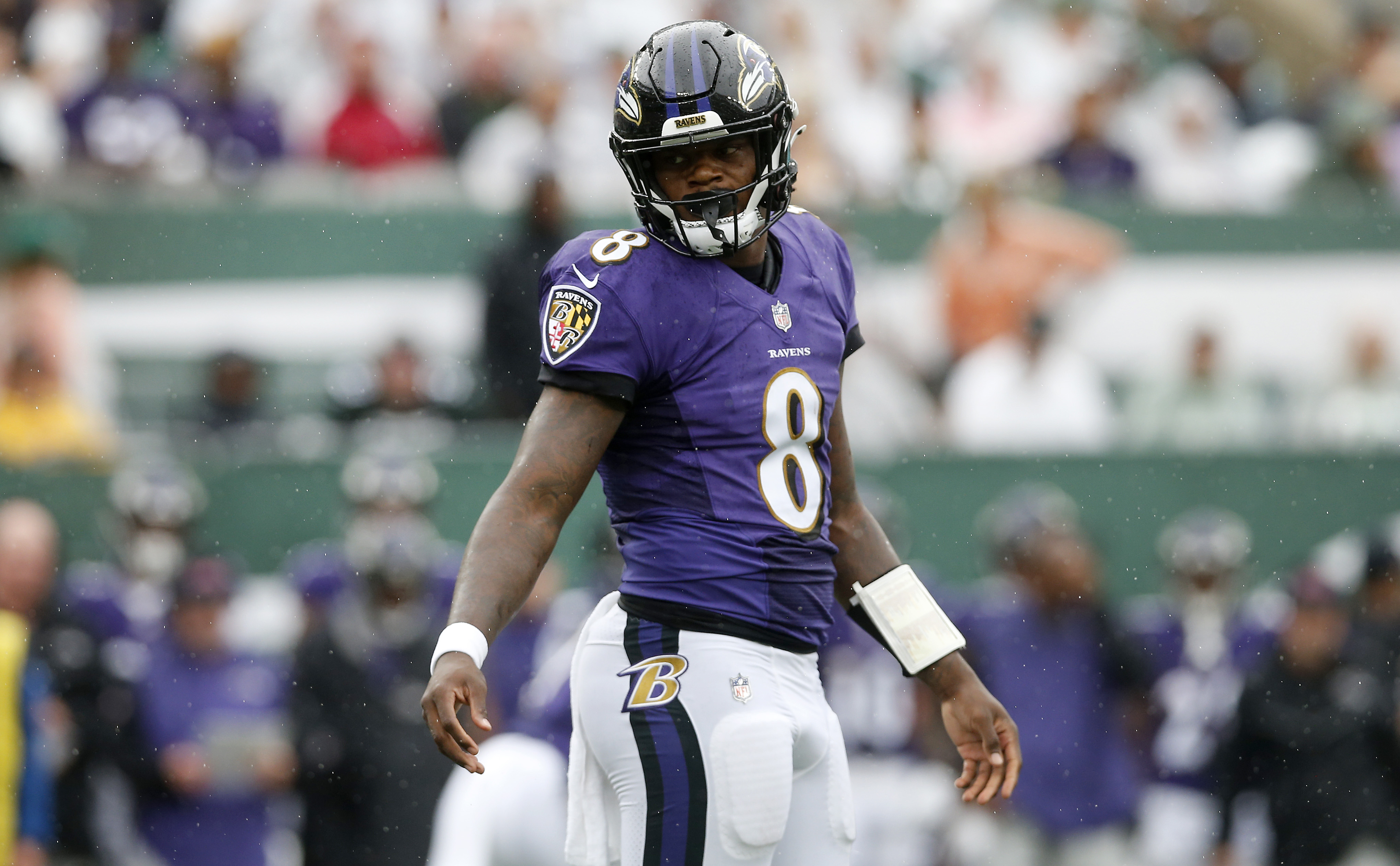 Ravens free up $40 million in cap space with Lamar Jackson restructure