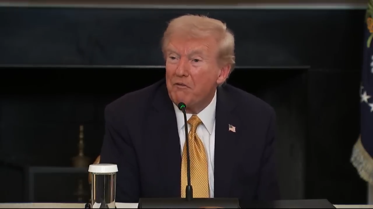 'What Do You Mean By That?': Trump Puts His Incompetence On Display ...