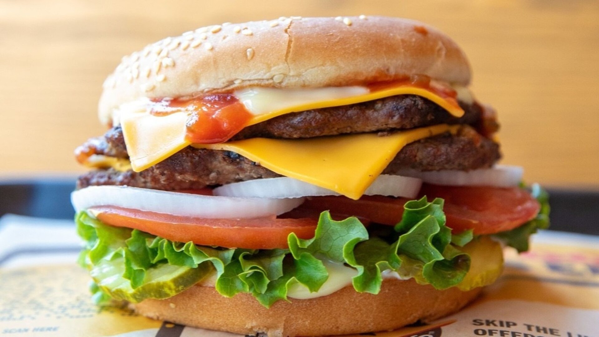 8 Fast-Food Restaurants That Still Cook Burgers On A Grill